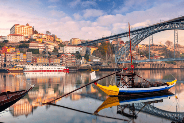 Join PlayStation as a customer service representative in Lisbon ...