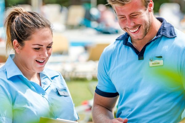 Find seasonal jobs & jobs abroad